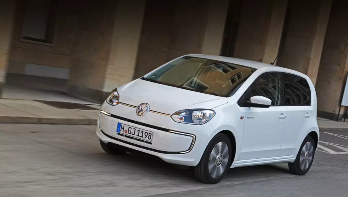 Van Volkswagen E-BATE! Ọ tụgharịrị ka ọ dị ọnụ karịa onye mmegide