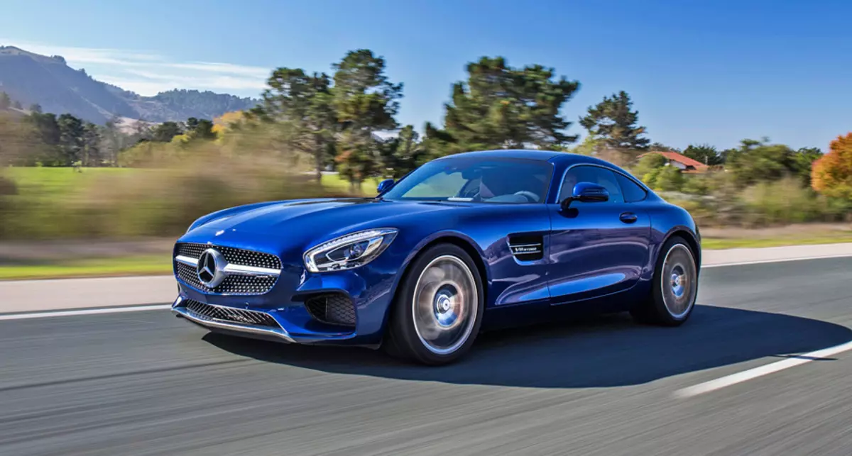 Glæd dig i den menneskelige faktor i sportsvognen MERCEDES-AMG GT S 2605_8