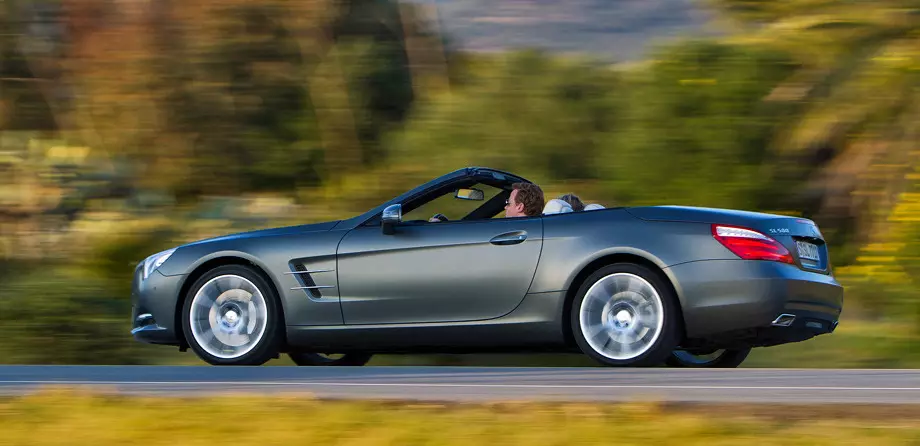 Să vă familiarizați cu Roger Mercedes-Benz Sl 500 și strămoșii săi