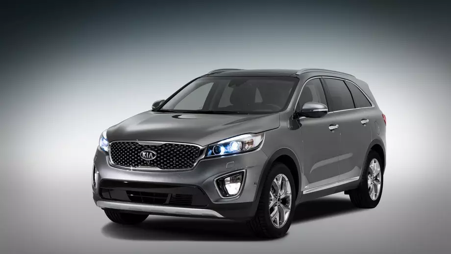 Kia Sorento Parcarter tute malsaniĝis