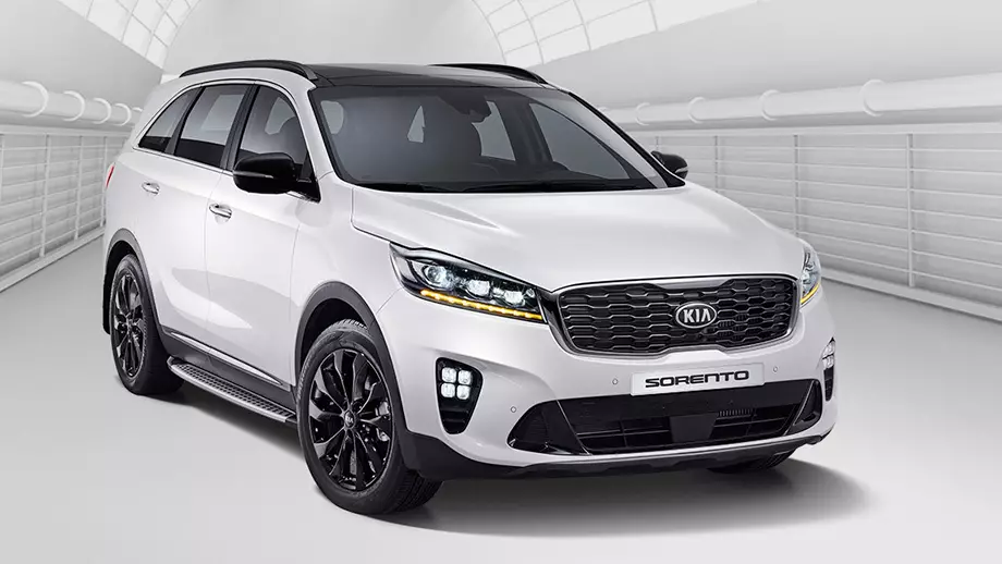 Restyling alportis al Kia Sorento Crossover nova "aŭtomata"