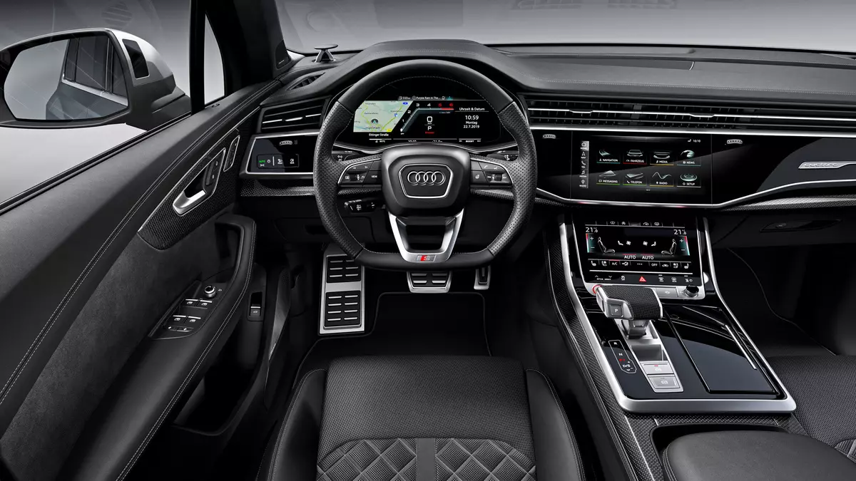 Diesel Audi SQ7 is begonnen met het verzamelen van bestellingen in Rusland