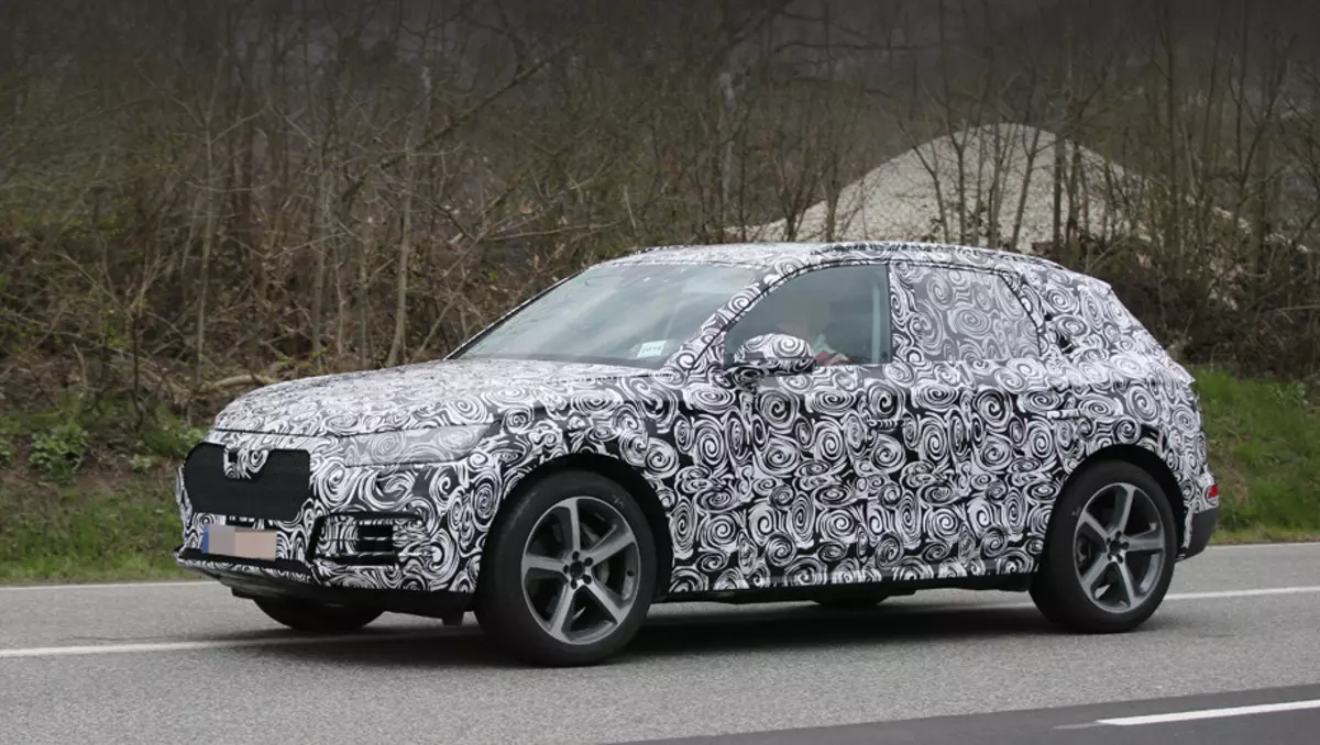 Următorul Parcheturie Audi SQ5 efectuează pregătirea electrică