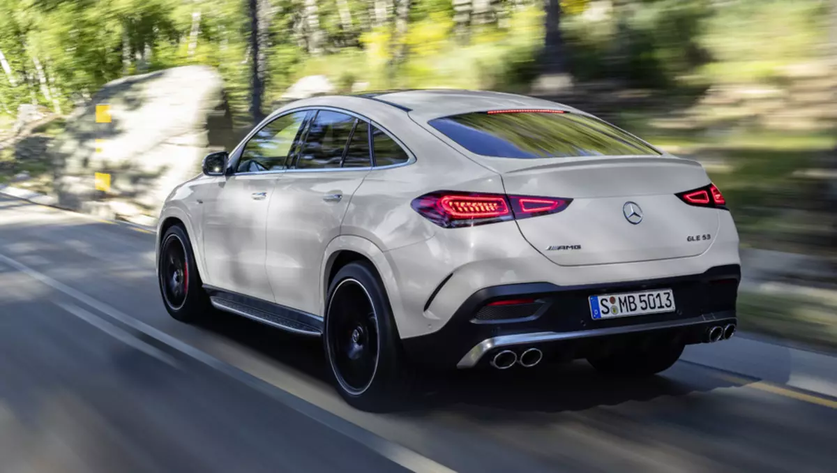 Crossover Coupe Mercedes-Benz Gle Coupe wyprowadził się od Gle 2787_5