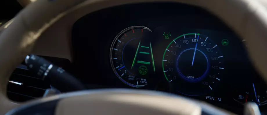 Cadillac CT6 کجاوو ژور لاره autopilot ترلاسه کړ 2831_2