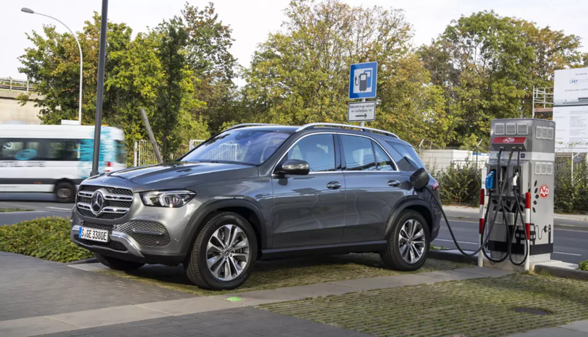 Mercedes gle 350 de lan glc 300 e puced in stock