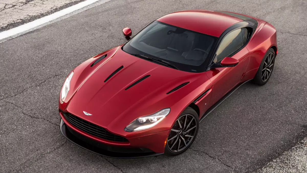 Coupe Aston Martin DB11 AMR anstataŭigis la kutiman DB11 2887_3