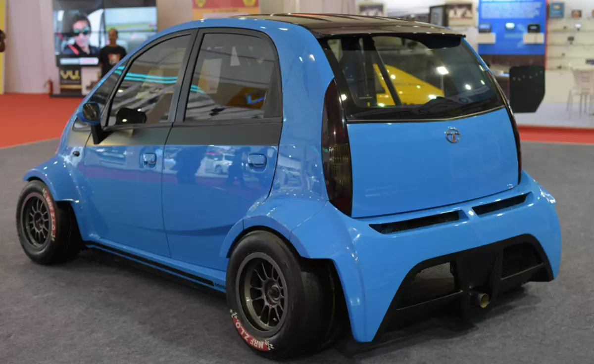 Tuunerid pöörasid luuk tata nano rööbastee koletis 28958_1