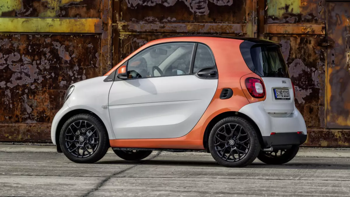 Smart Fortwo e Smart Forfour Hatchbacks sono diventati quasi lo stesso 2938_1