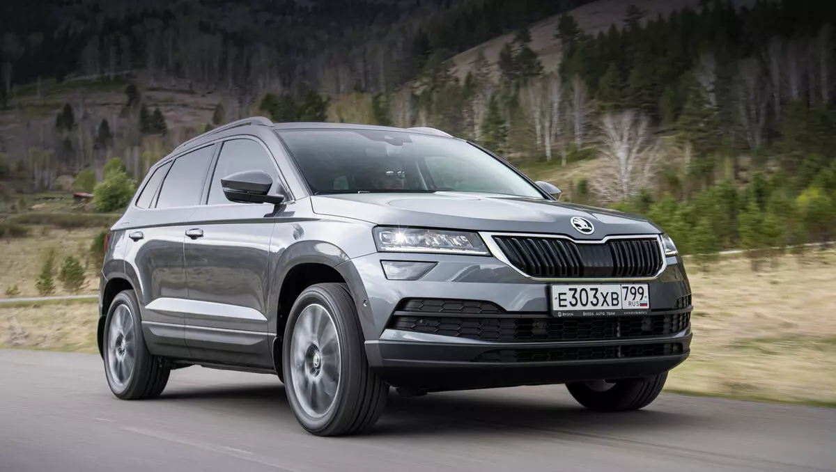 Skoda Karoq Lavxias Los Ua Ke hloov pauv "Robot" DSG