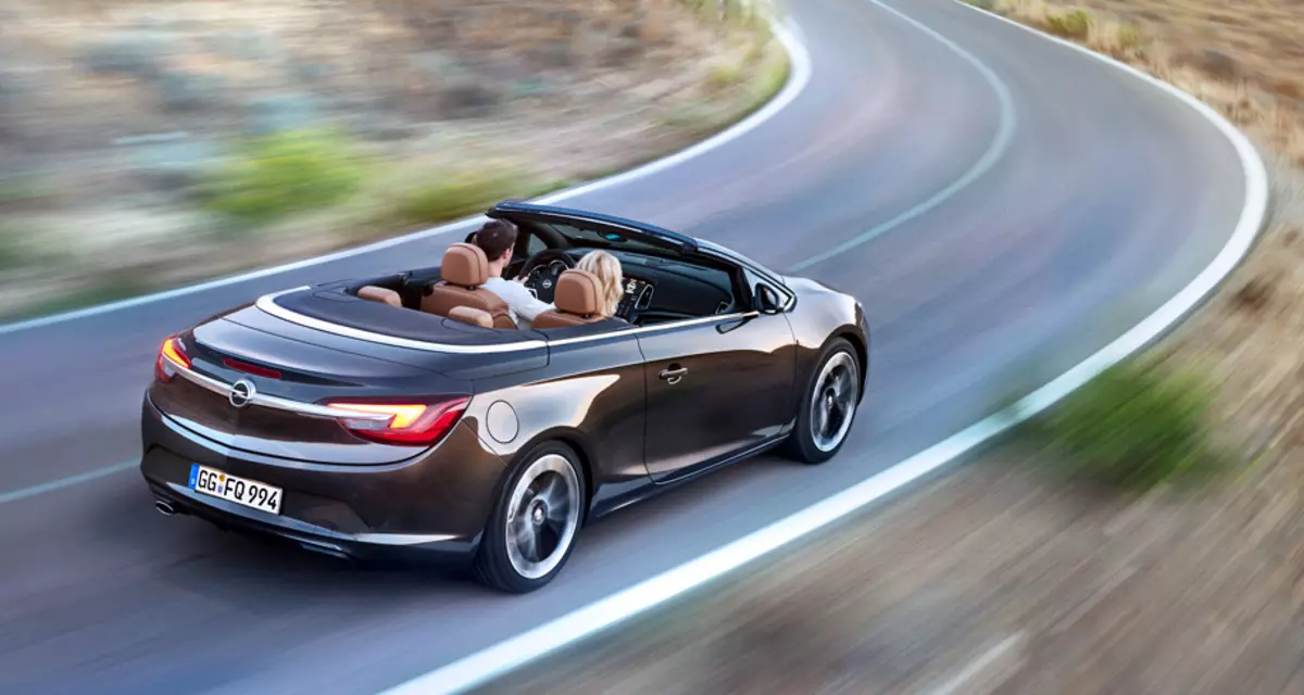 I tedeschi hanno declassificato Opel Cascada convertibile