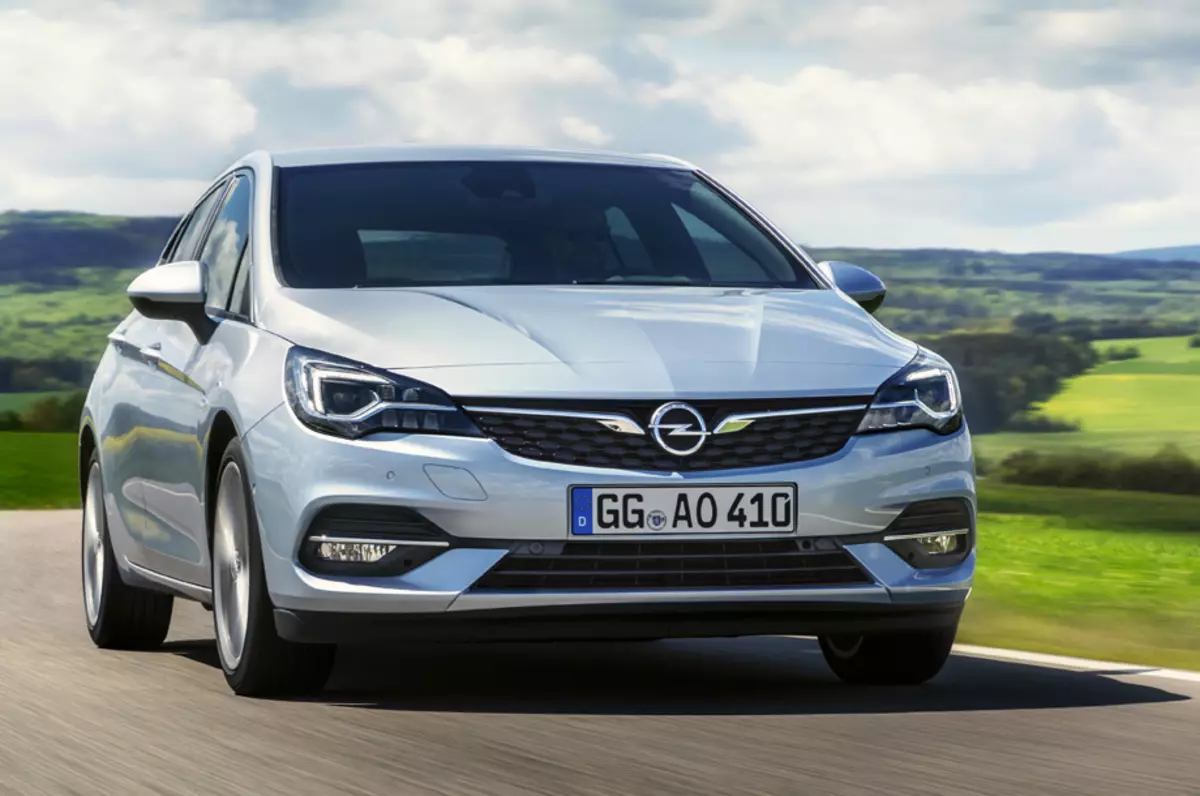 Il modello Opel Astra ha cambiato tutta la sua gamma del motore 3052_4