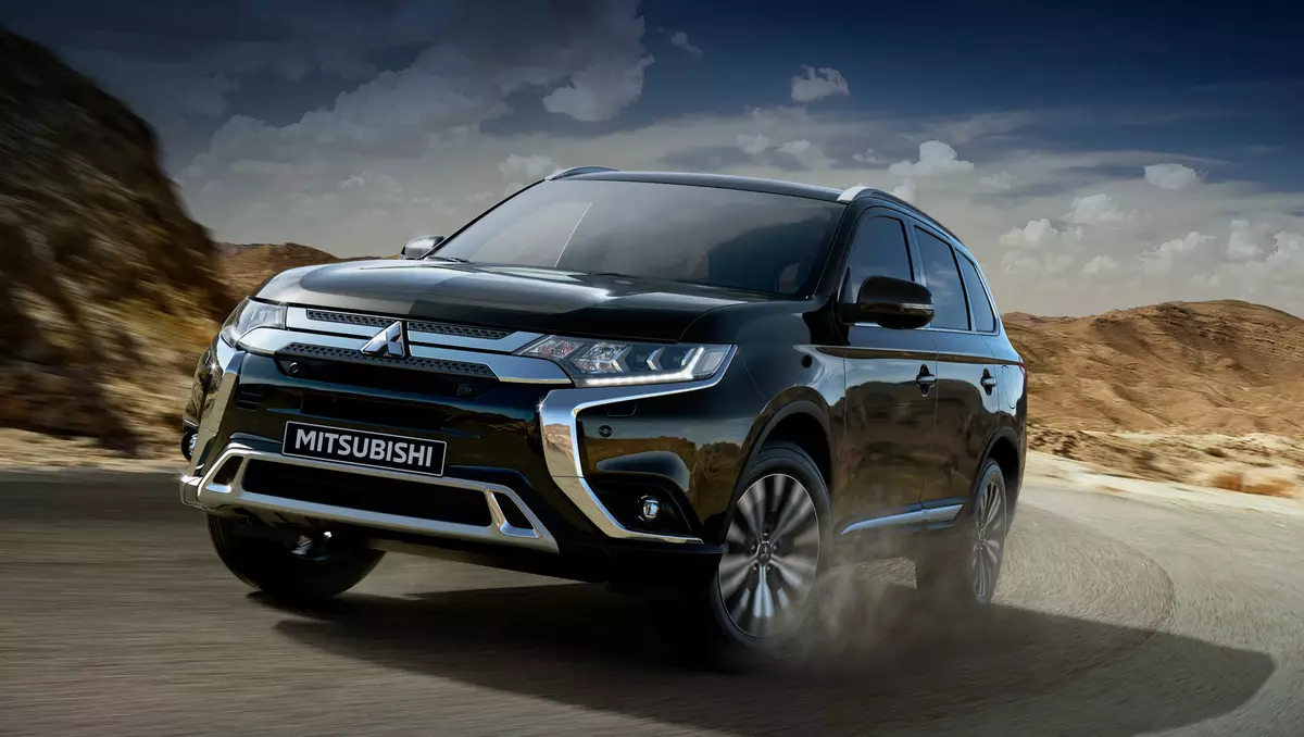 Mitsubishi Outlander verkry nuwe toerusting