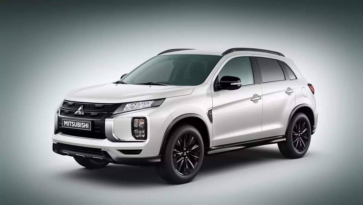 Mitsubishi ASX Black Edition шилдэг хувилбар гарч түлхсэн