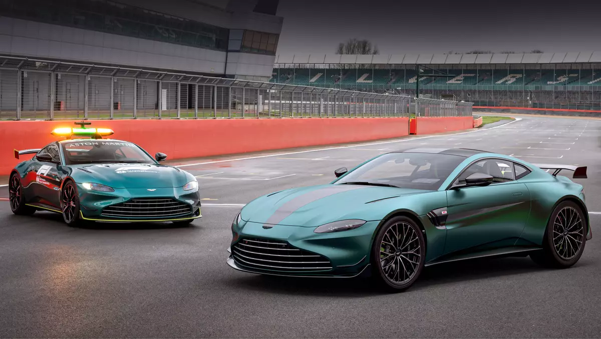 Edition Aston Martin F1 a gafwyd gan nodau wedi'u haddasu