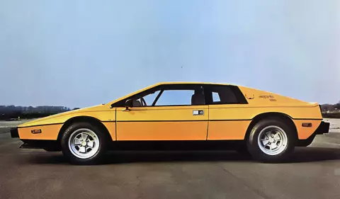 Kuhle! Umlando uLotus Esprit - I-Supercar Lime 32685_6