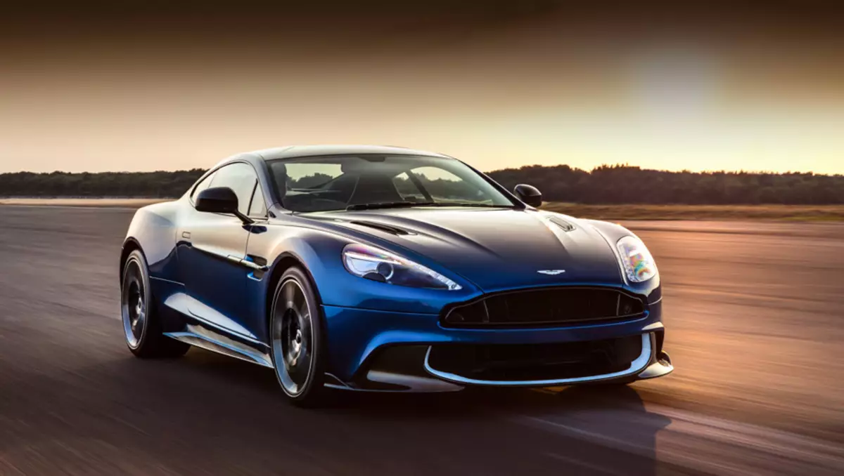 Coupe Aston Martin Vanquish S modtog en tvungen motor