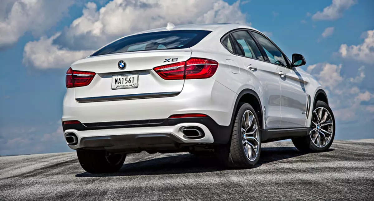 We list the advantages of BMW X6, not forgetting about minuses 3689_1