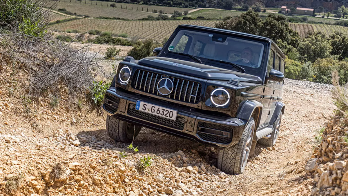 Vegerîna klasîkan bi Mercedes G-Class SUV 4265_6