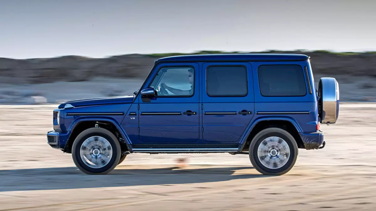 Grįžęs į klasiką su naujais MERCEDES G-CLASS SUV 4265_7