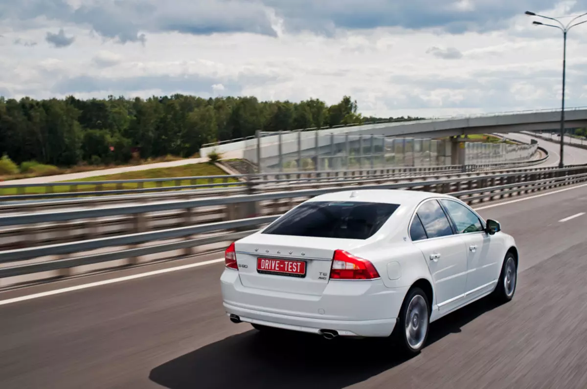 ஒரு புதிய கிறைஸ்லர் 300C முதியவர்கள் வயதான Sedan வோல்வோ S80 சரிபார்க்கவும் 569_19