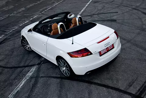 වැඩි සතුට ලබා ඇත cabriolet? 571_4