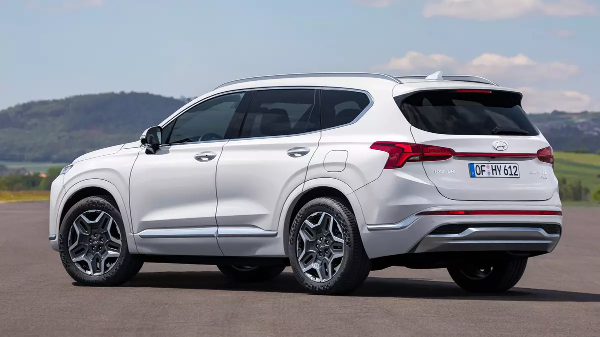 Το Hyundai Santa Fe για την Ευρώπη θα είναι ντίζελ και υβριδικό 6437_2