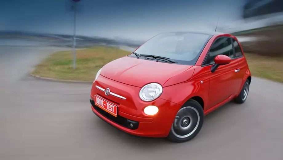 Flame în copilărie cu retrohatechbeck Fiat 500