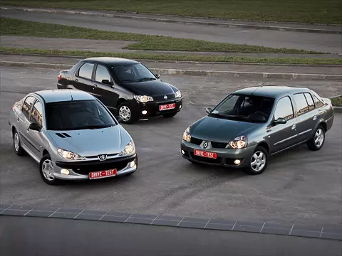 Sedanele disponibile FIAT Albea, Peugeot 206 și Renault Simbol 664_2