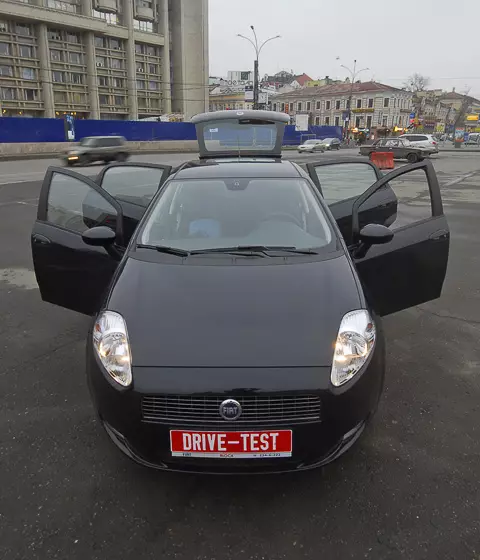 Maxaad ugu rabtaa inaad ka dambayso taayirrada Fiat Grande Punto 665_10