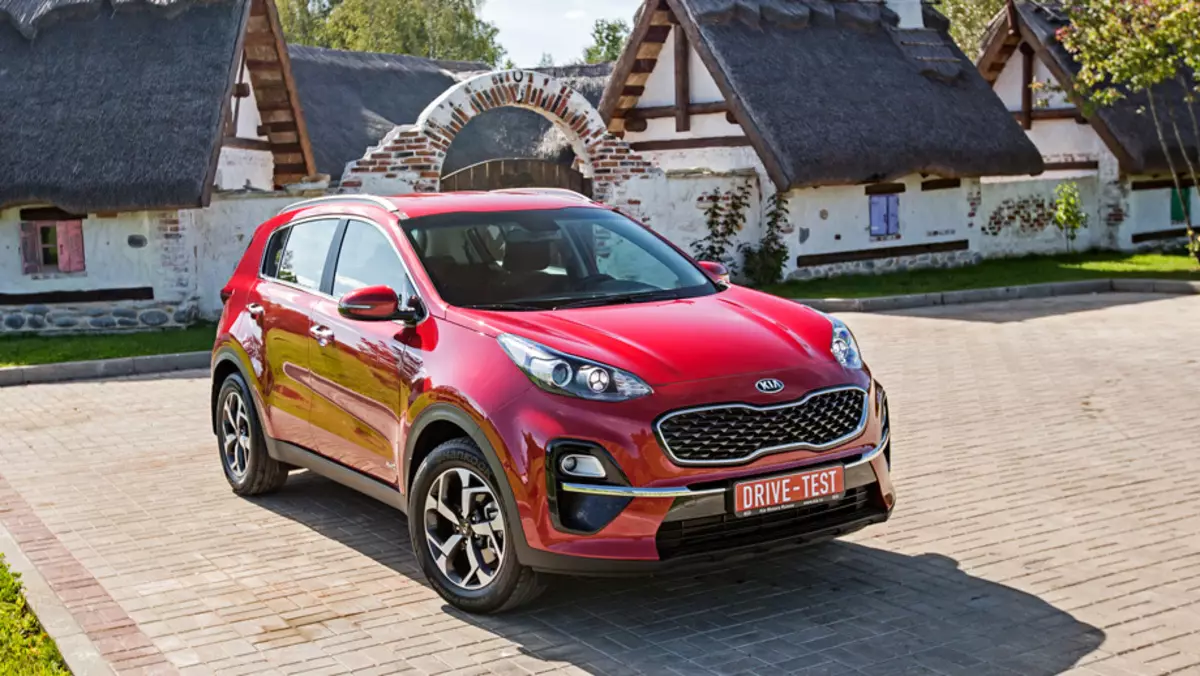 Comparați Haval F7, Kia Sportage, Geely Atlas și Renault Arkana 714_10