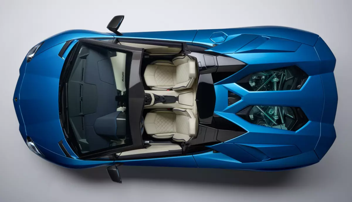 Hionta Lamborghini Aventador kutsutaan palvelukseen Venäjällä 7597_1