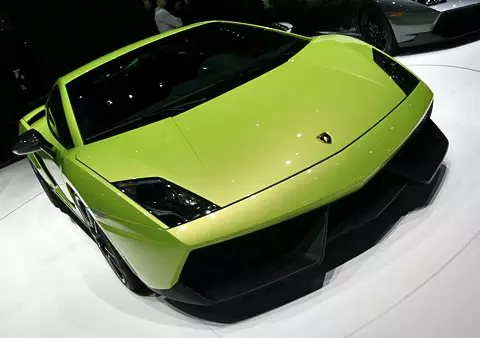 Coupe Lamborghini Gallardo Superlegera har passert kontroll veiing 7676_4