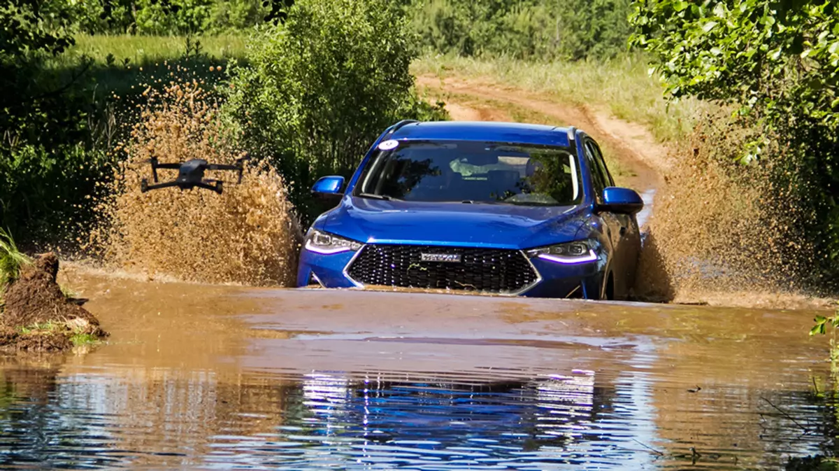 Sisondela okhuphisana kwi crossover Chinese HAVAL F7 770_12