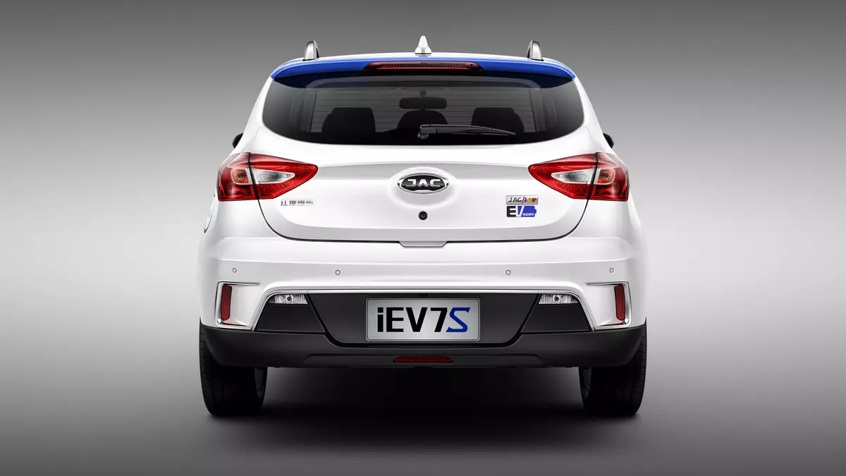 Suppleant: JAC IEV7S Electrocar රුසියාවේ ඇණවුම් එකතුකිරීම ආරම්භ 862_1