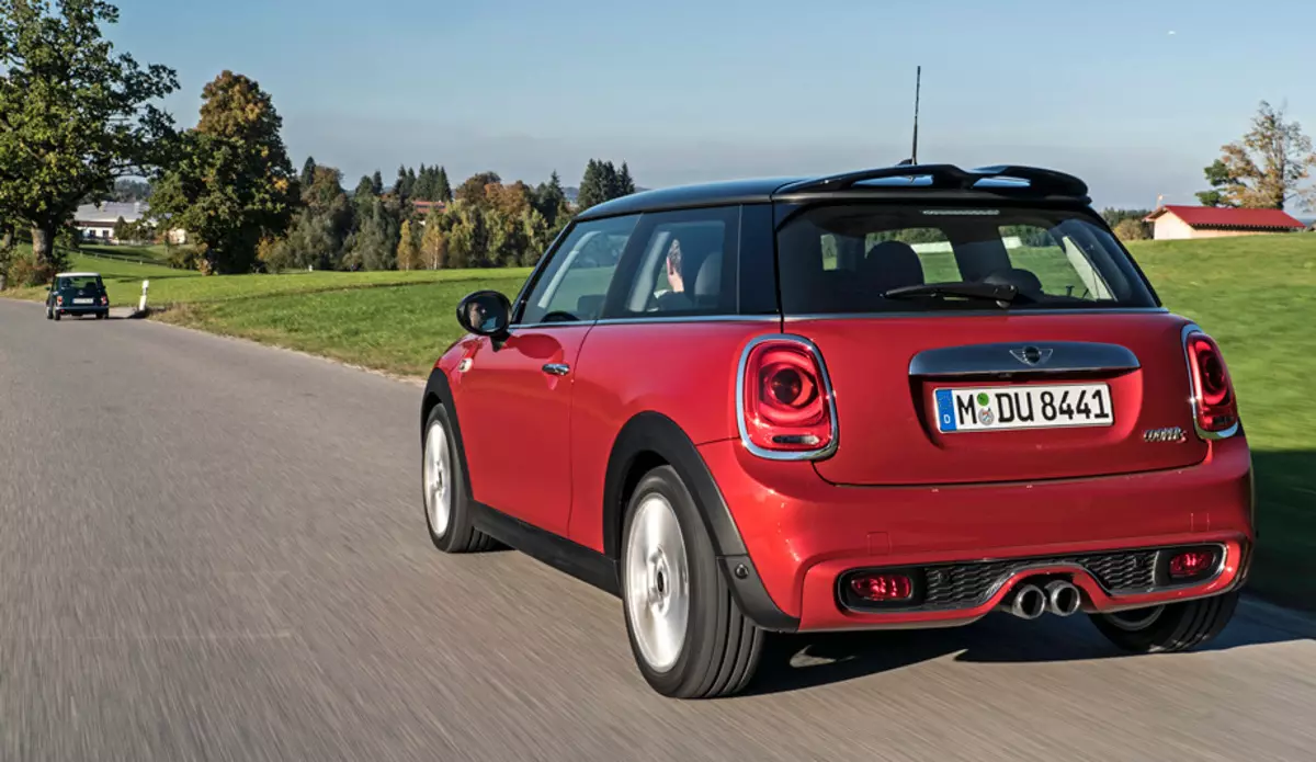 Estamos a buscar un común no Hatchbacks Mini Cooper do pasado e este séculos 8793_13