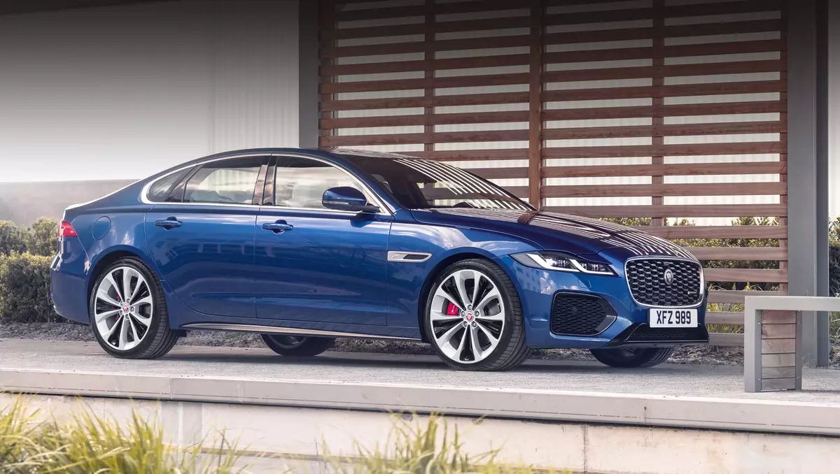 Sedan Jaguar XF steig á fjórum milljón verðþröskuldinum