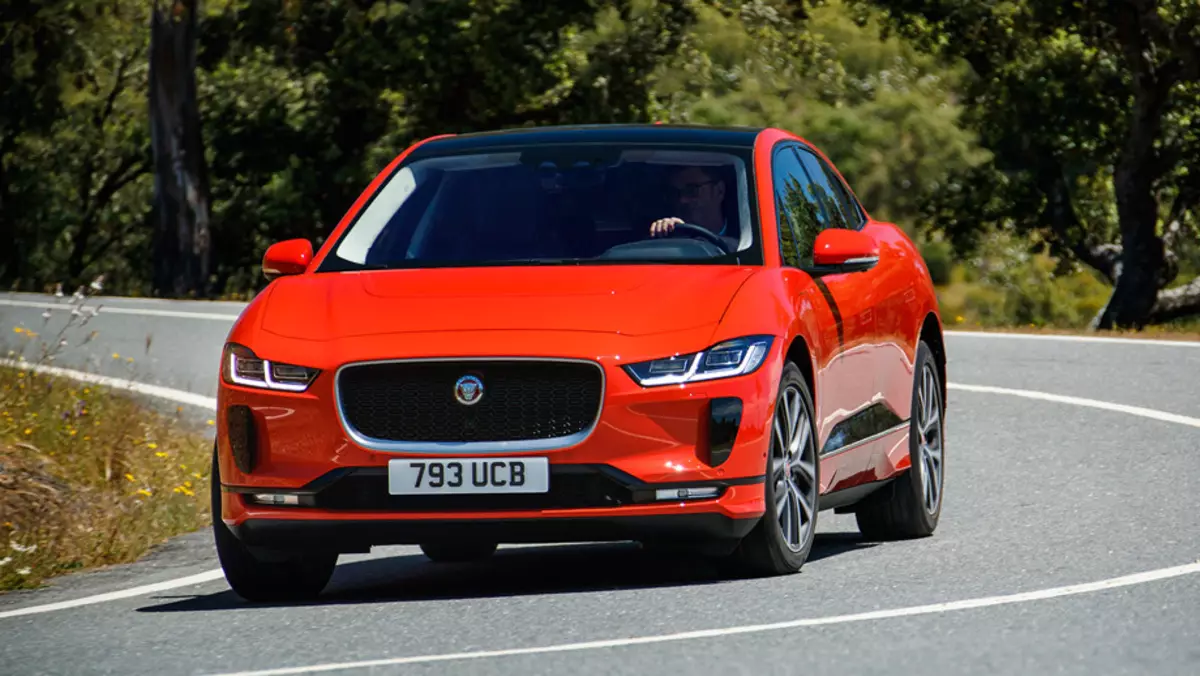 Ni envias la dizajnistojn de 400-forta Jaguar I-Pace 888_7