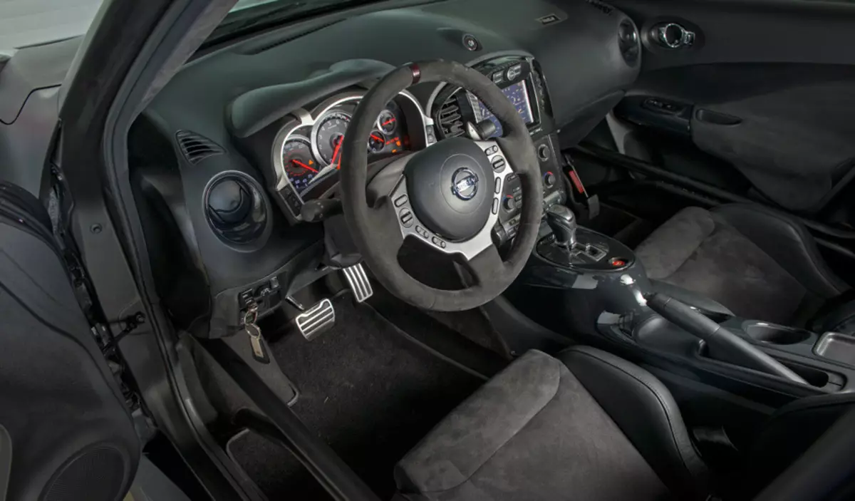 Waxaan u isticmaalnaa Nissan Juke-r 2.0 si aan u barano akadeemiyadaha GT 9128_2