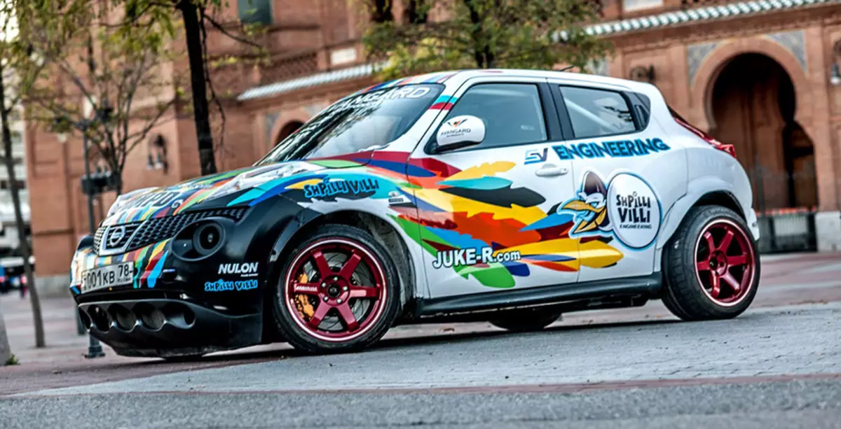 Mampiasa Nissan Juke-R 2.0 izahay mba hifankahalala amin'ny GT akademisiana 9128_5