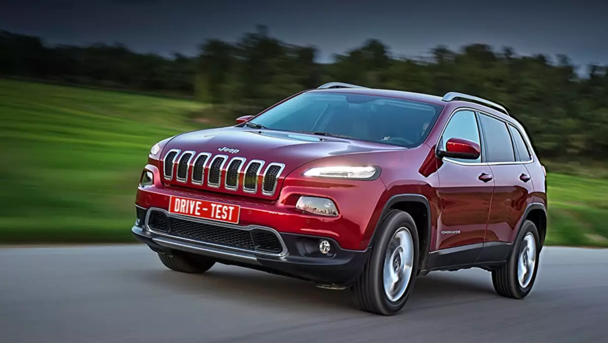 Sıradışı Çapraz Croister Jeep Cherokee'ye alışmak