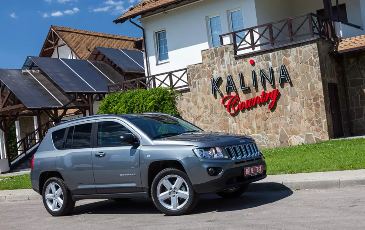 Witondere hamwe na Jeep Compass 915_18