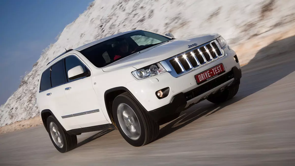 ລືມເຄື່ອງປະດັບເກົ່າຂອງ Jeep Grand Cherokee ກັບ New 916_13