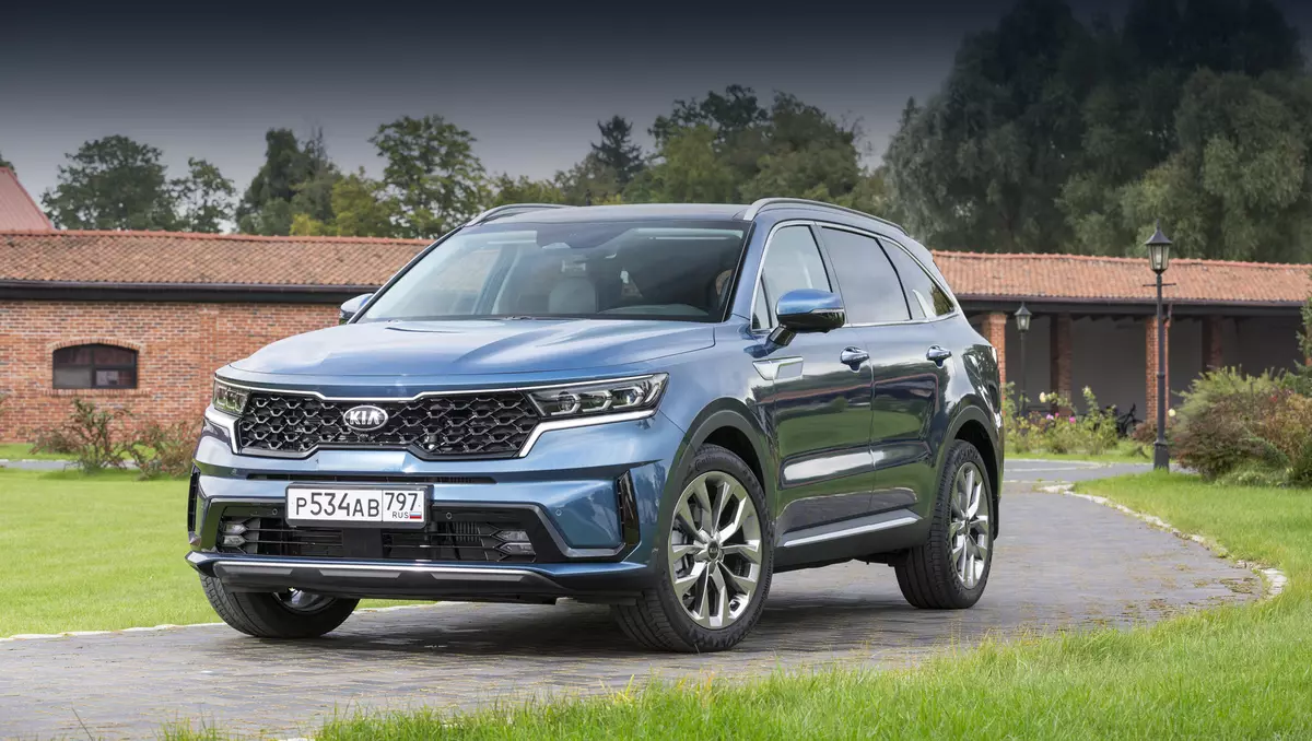 Kia Sorento nampi motor béngsin v6 3,5 di Rusia