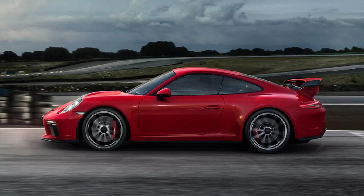 Купе Porsche 911 GT3 муҳаррики чаҳор литр гирифтааст 9614_3